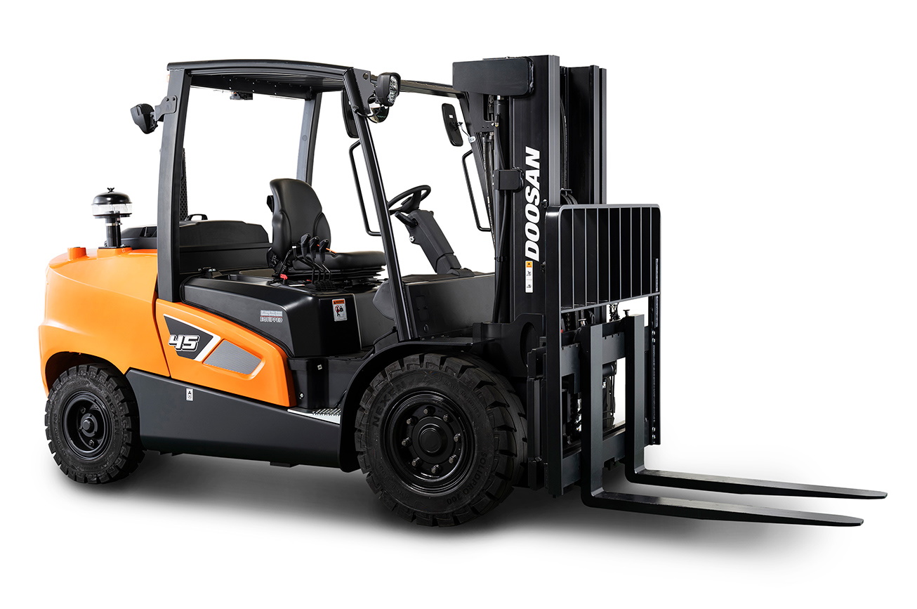 Doosan - D35S-7 - D55C-7 IC Pneumatic Forklifts | Wolter Inc
